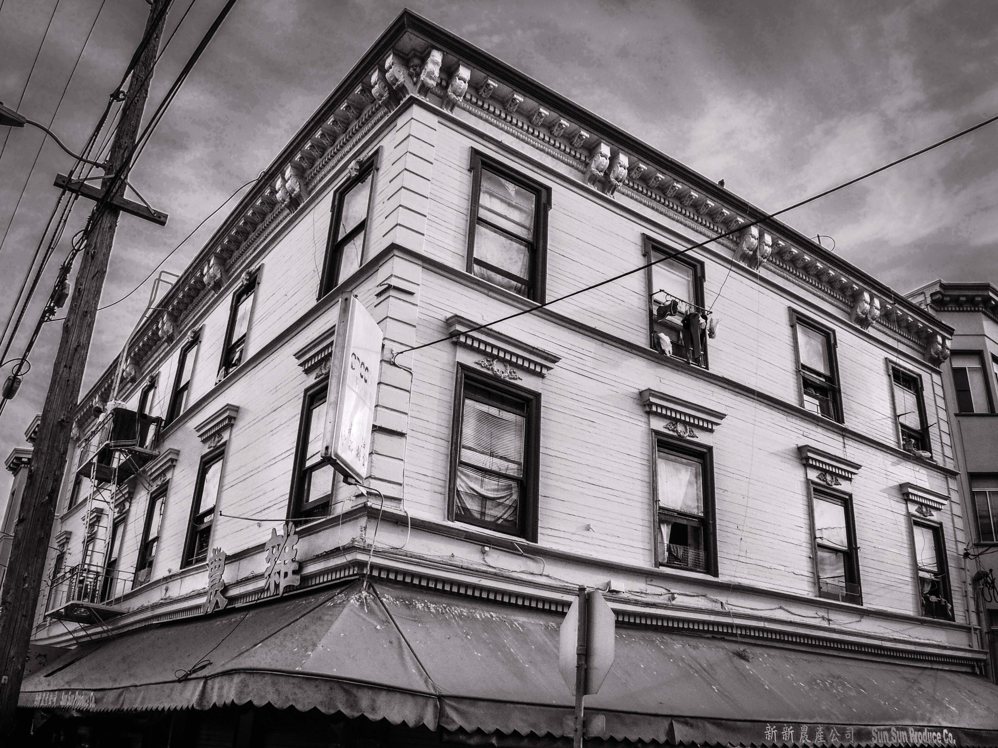 How to Fill All the Empty SRO Rooms - San Francisco Public Press